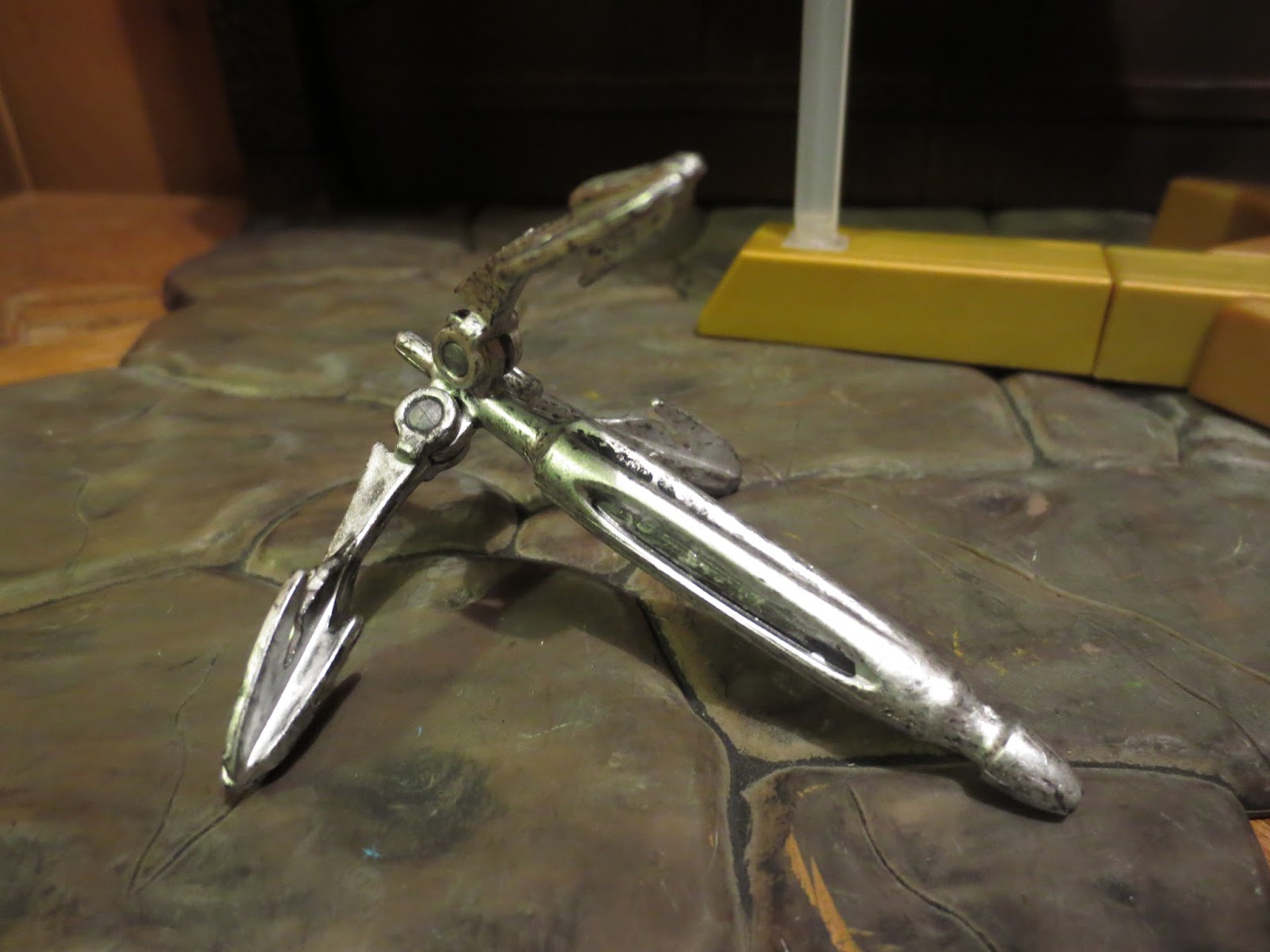 Action Figure Barbecue: Prop Replica Review: Batman's Grapnel Blaster ...