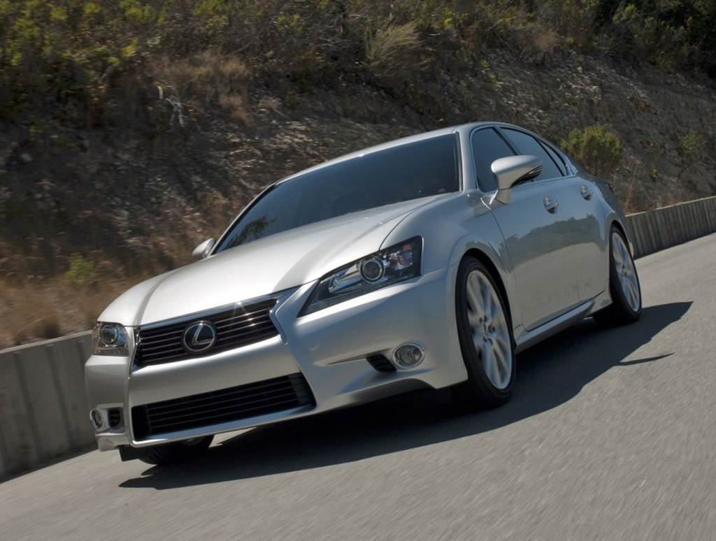 Lexus GS250 2013 chega ao mercado