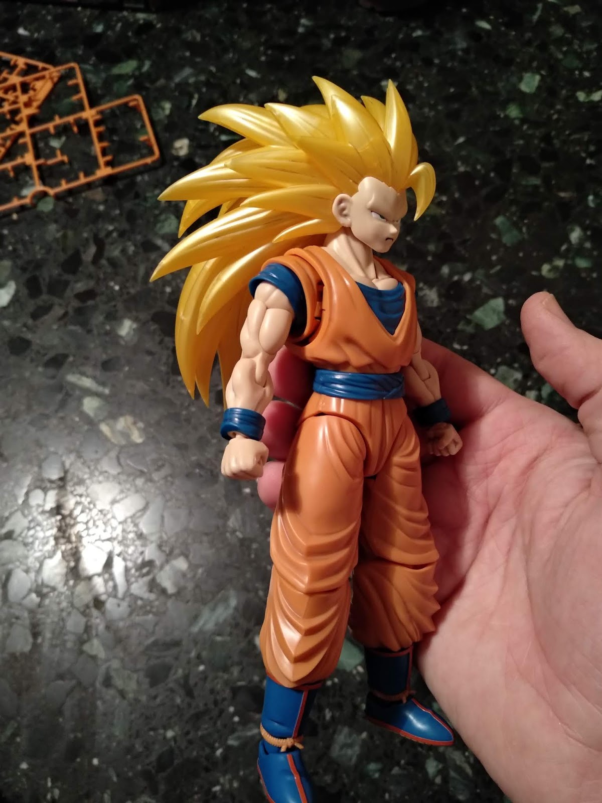Figure-rise Standard Goku SSJ3 perché i capelli contano