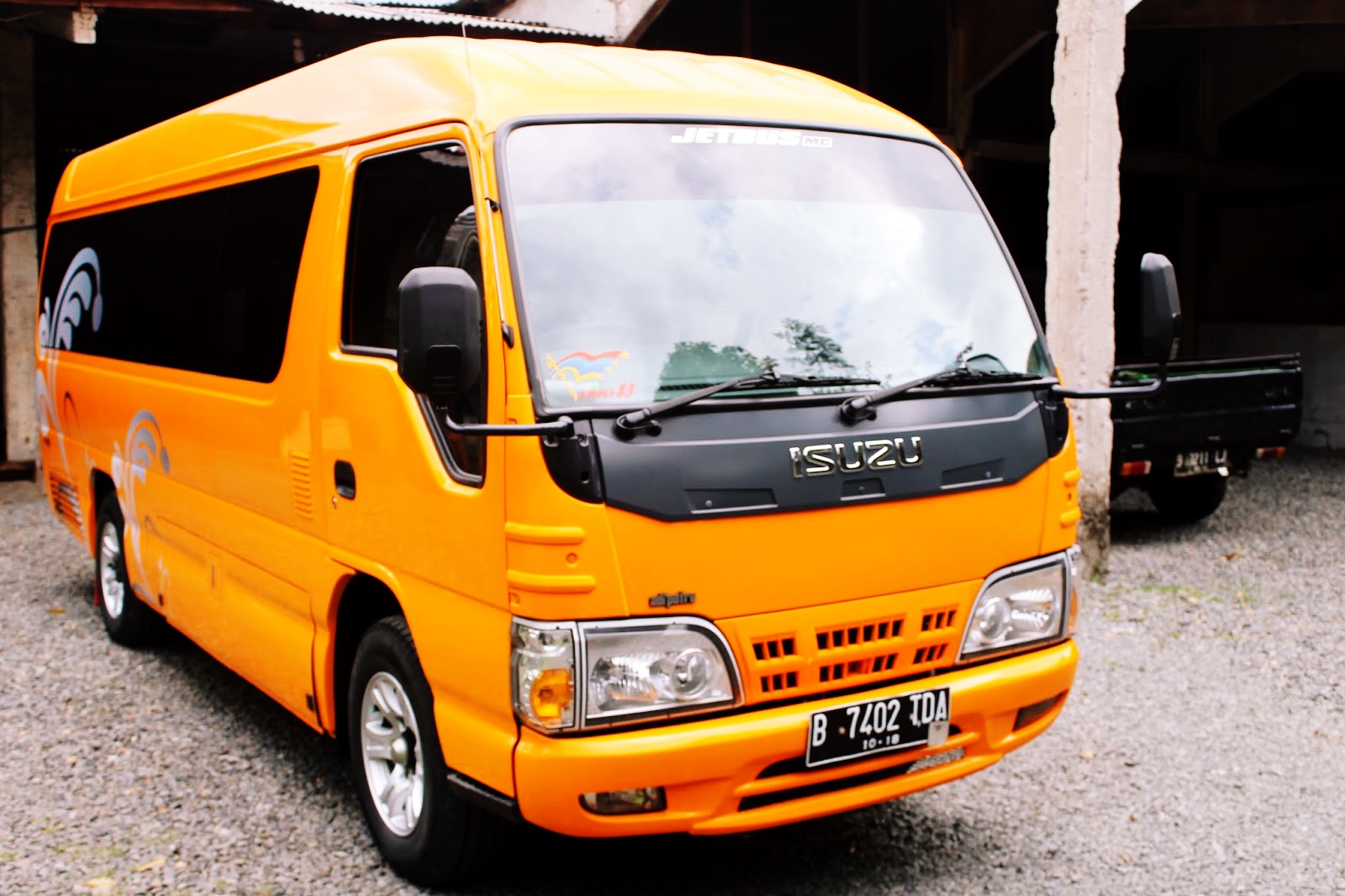 Sewa Bus Pariwisata - Rental Bus Pariwisata - Charter Bus Pariwisata ...