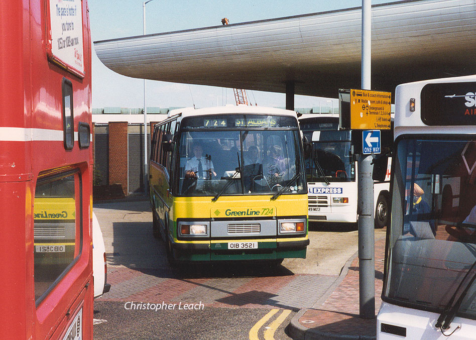 Busworld Photography: Green Line from Heathrow in the Nineties