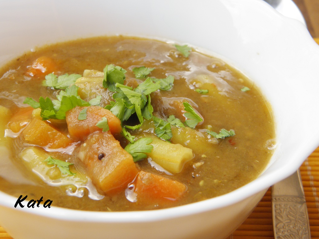 KataKonyha: Sambar dhal Vegavarázstól - dél-indiai leves