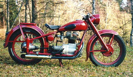 07Dyna - It's in my Brain and Needs to Get Out: Simson Motorcycles,