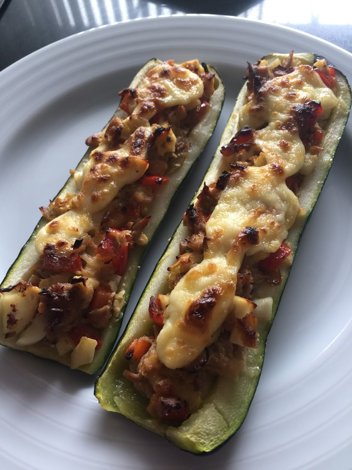 Calabacines rellenos gratinados con mahonesa ~ Cocinara