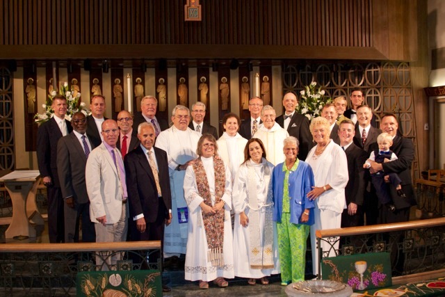 Walking With Integrity: NINE SAME-GENDERED COUPLES BLSSED IN EPISCOPAL ...