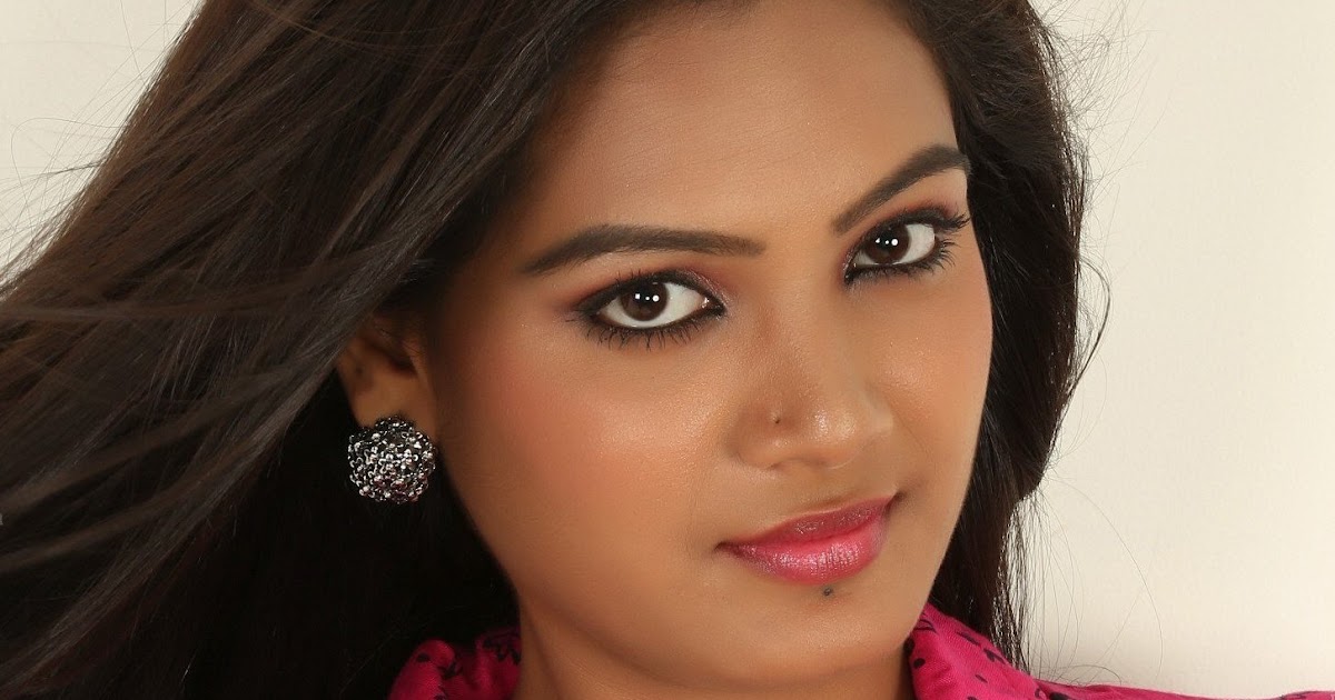 10 Eye Contact Flirting Moves That Definitely Work Inside Love And X