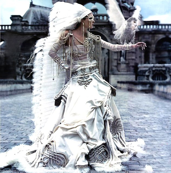 April 2011 | VELVET MOON DIARIES