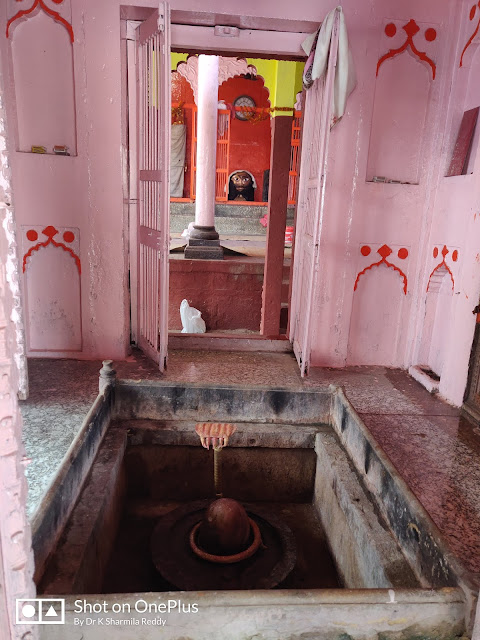 Benares - In and around Rudravāsa: Pishach Mochan Kund Varanasi