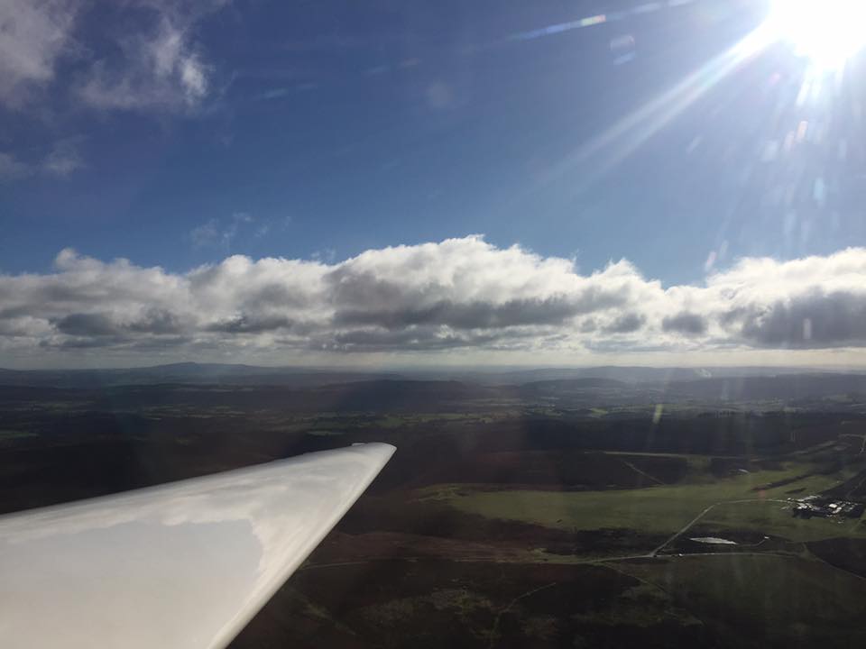 Devon & Somerset Gliding Club News: Friday 27th October - Juniors at ...