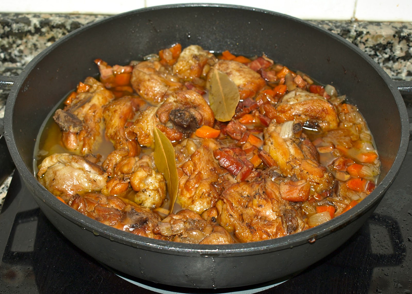 Cocinar es vivir y Bordar también: Pollo guisado / Chicken stew