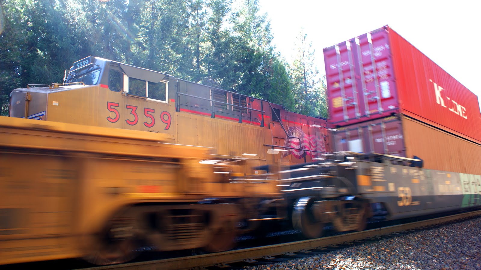 Milepost 154: A Train Blog: The Tale of UP 7783 East: A TRIPLE Train Meet