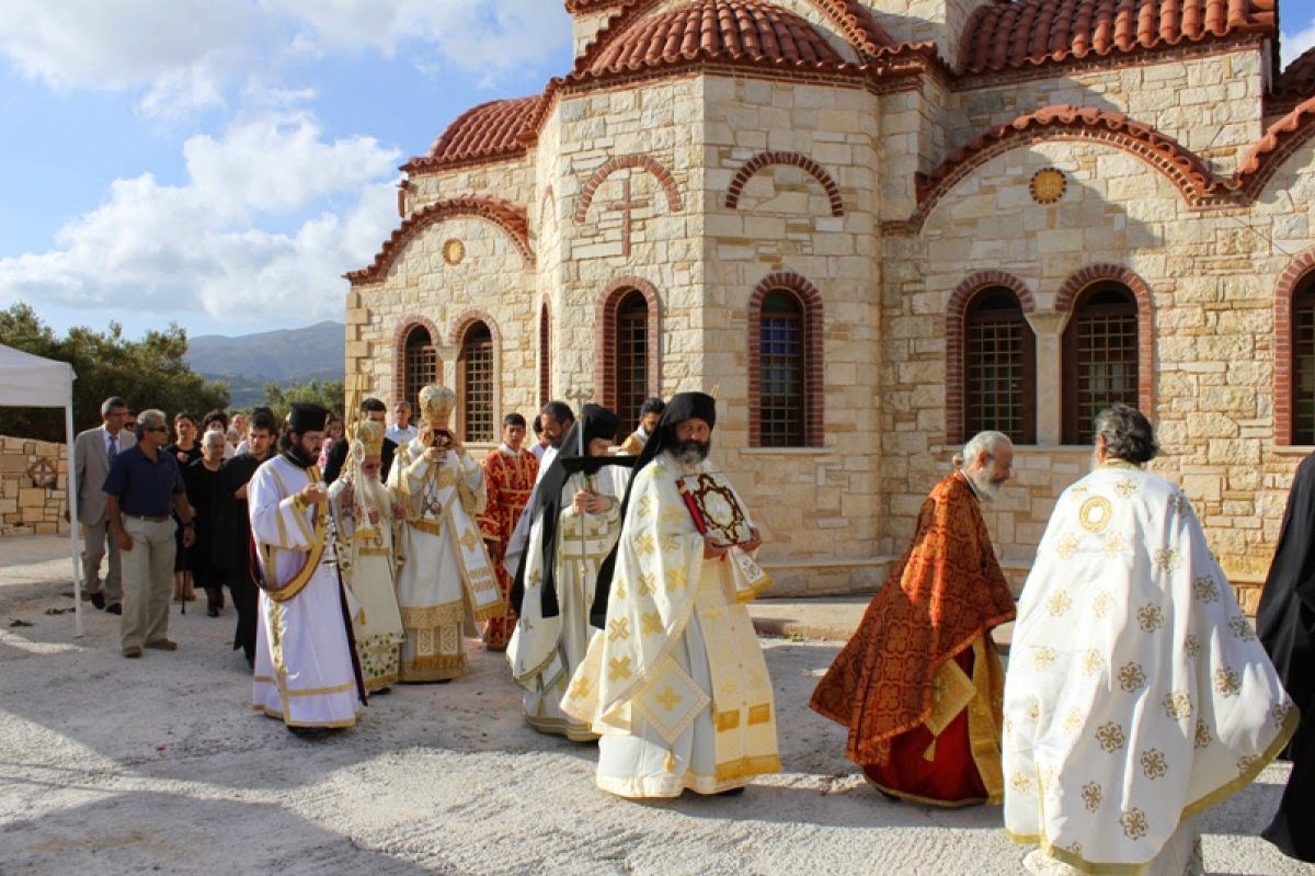 ΣΤΗΝ ΚΥΠΡΟ ΜΑΣ ΡΕ... ΣΤΗΝ ΚΥΠΡΟ ΜΑΣ... ΑΥΤΟΣ ΕΙΝΑΙ Ο ΠΡΩΤΟΣ ΝΑΟΣ ...