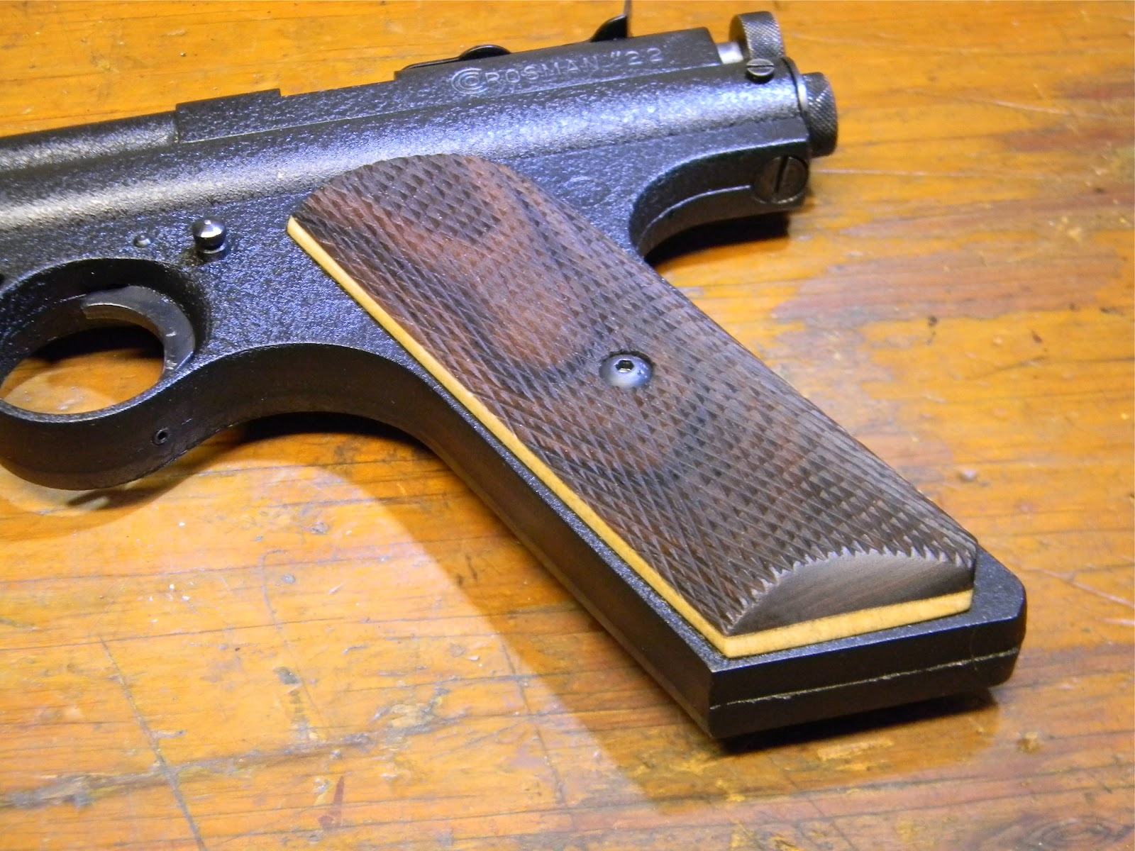 Another Airgun Blog: Checkering the Crosman 112 Grips