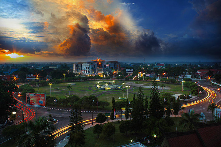 Video: Bundaran Besar Kota Palangka Raya dan Penjelasan Makna Dari ...