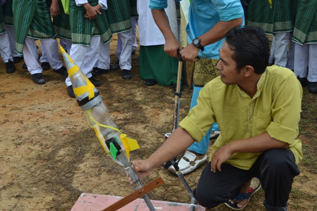 Portal Rasmi SAM Pasir Panjang: Pelancaran Roket Sempena Minggu Sains
