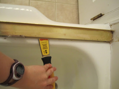 Swoon Style and Home: DIY Tutorial: Tearing Out Shower Doors