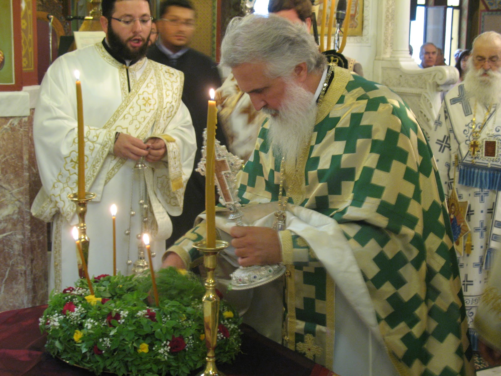 ΙΕΡΟ ΠΡΟΣΚΥΝΗΜΑ ΑΝΑΣΤΑΣΕΩΣ ΧΡΙΣΤΟΥ ΣΠΑΤΩΝ: Η ΥΨΩΣΗ ΤΟΥ ΤΙΜΙΟΥ ΣΤΑΥΡΟΥ