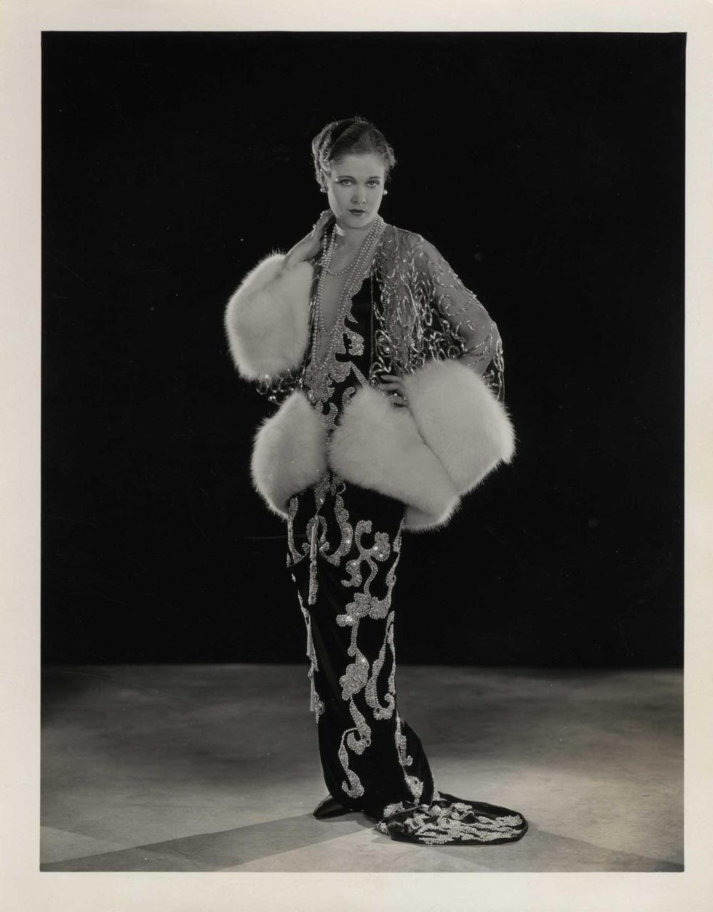 Slice of Cheesecake: Esther Ralston, pictorial