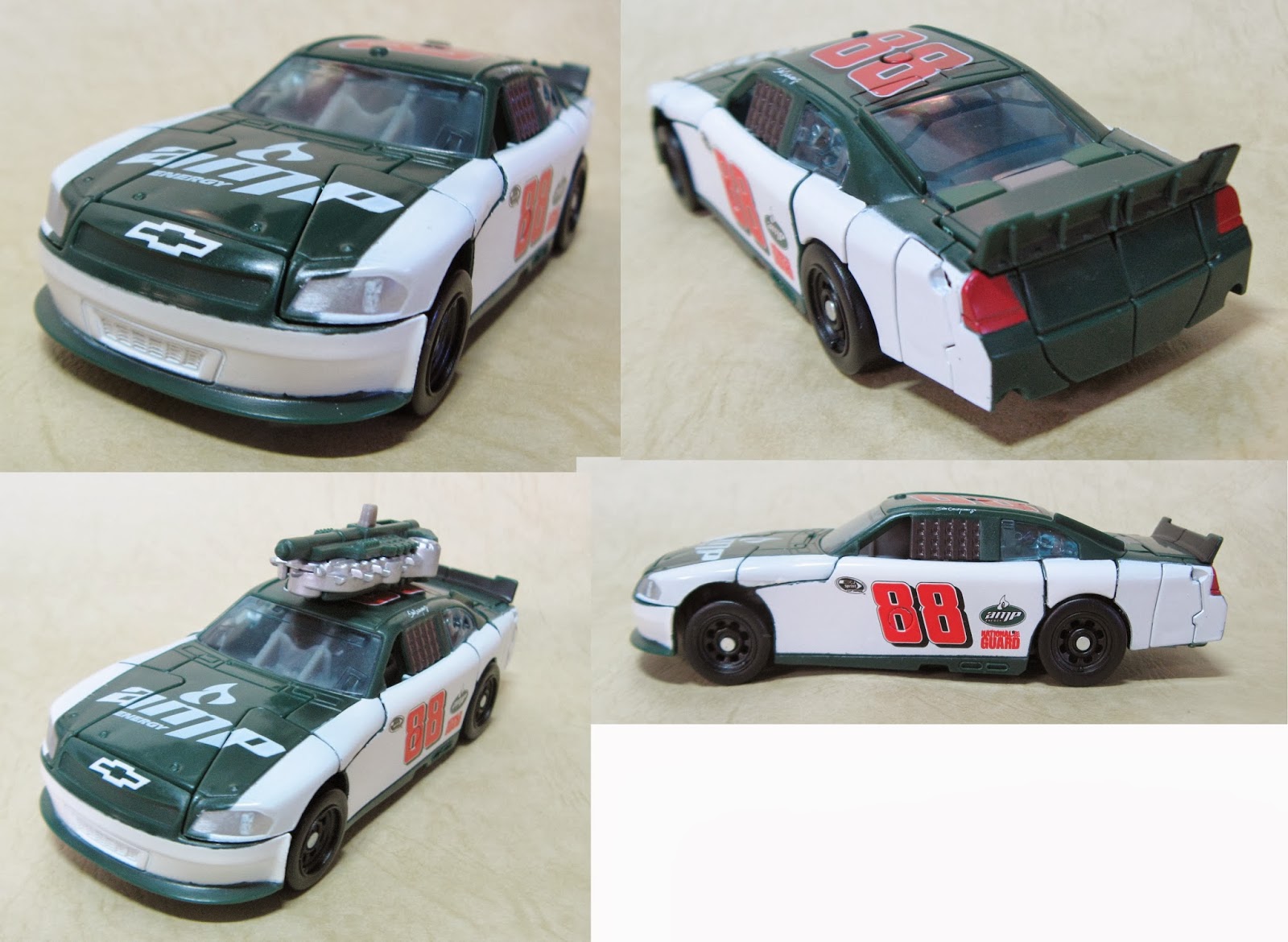 TRANSFORMERS : DARK OF THE MOON Deluxe class ROADBUSTER 變形金剛黑月降臨 豪華級路霸