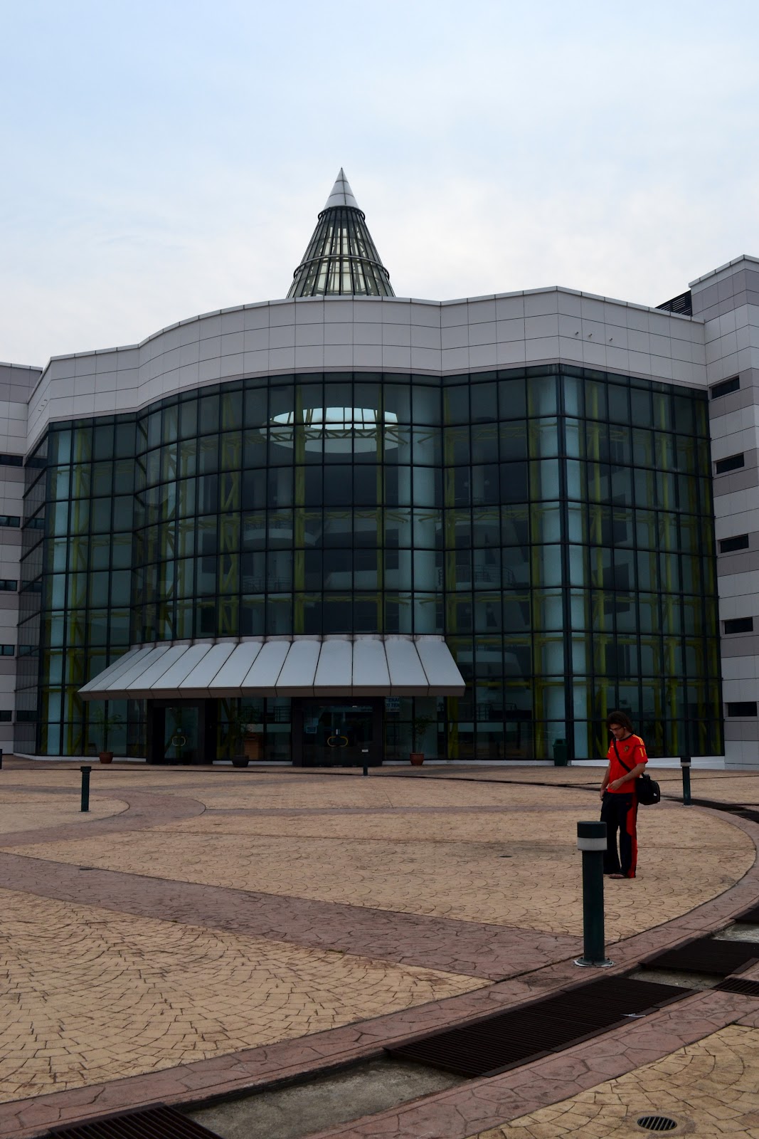 Universiti Tenaga Nasional: FIRST CLASS FACILITIES FOR PROFESSIONALS