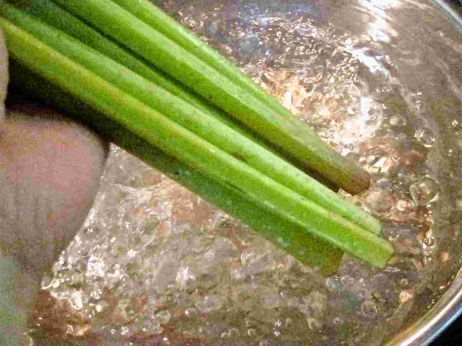 Recipes for Tom: Fuki no sattoni / quick-simmered Japanese butterbur in ...