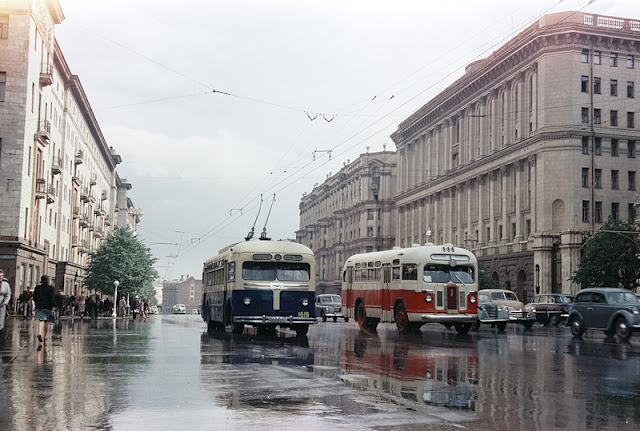 46 Color Photos That Document Everyday Life of Moscow in the 1950s ...