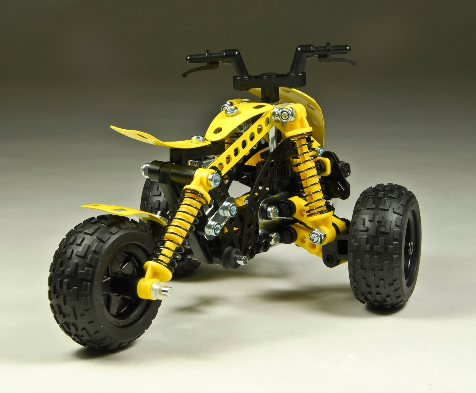 Ralph and Sue's Meccano News: The Alternative Evolution - Part 2