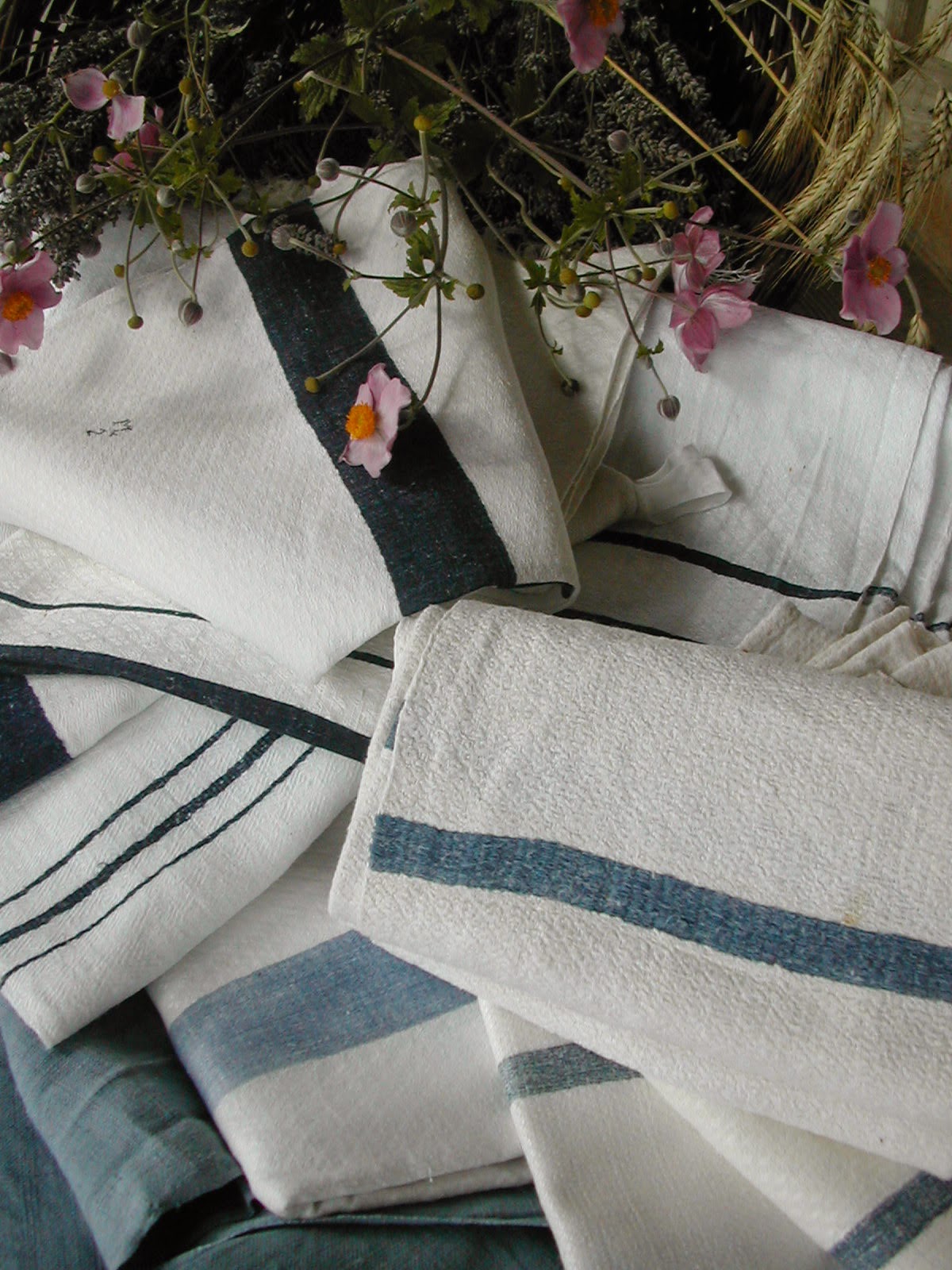 La Pouyette....: Summer Linen and TROUVAIS "French summer market" in ...