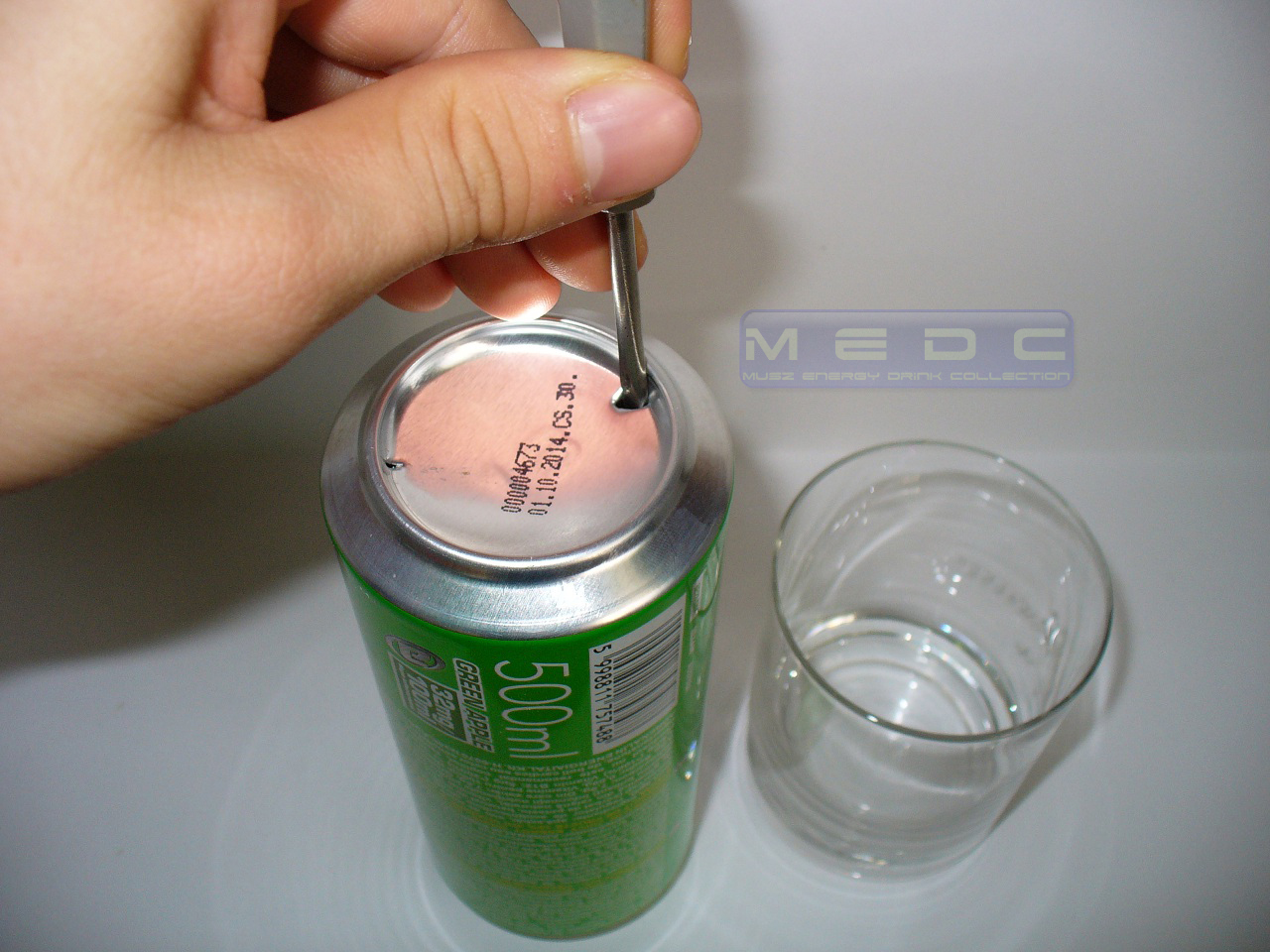 World of Energy Drinks: How open the cans at the bottom