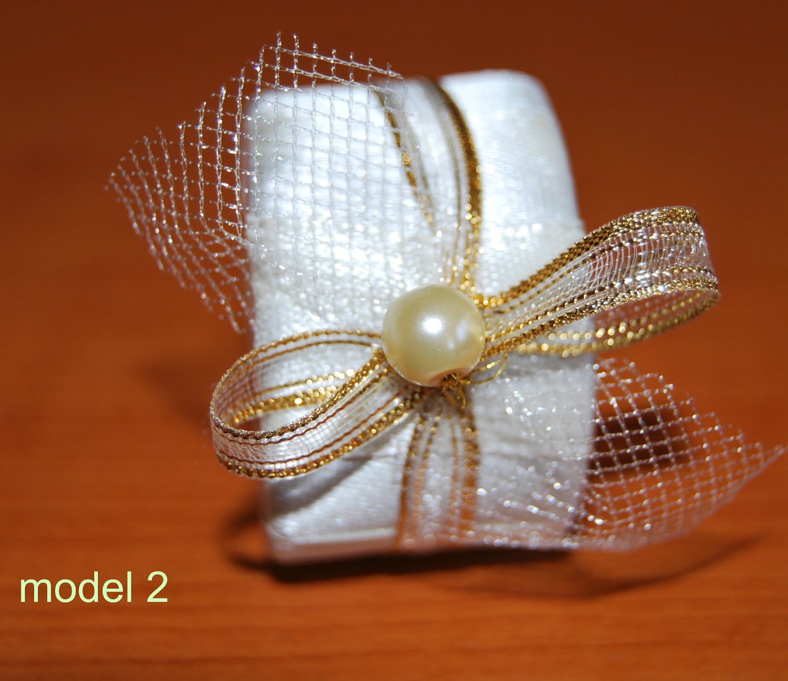 Inele decorative pentru servetel: 2 modele inele de servetel pentru nunta