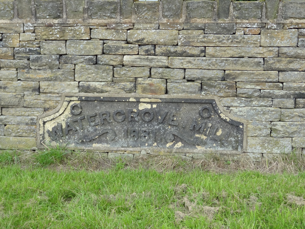 A Blog on the Landscape!: Watergrove Tops.