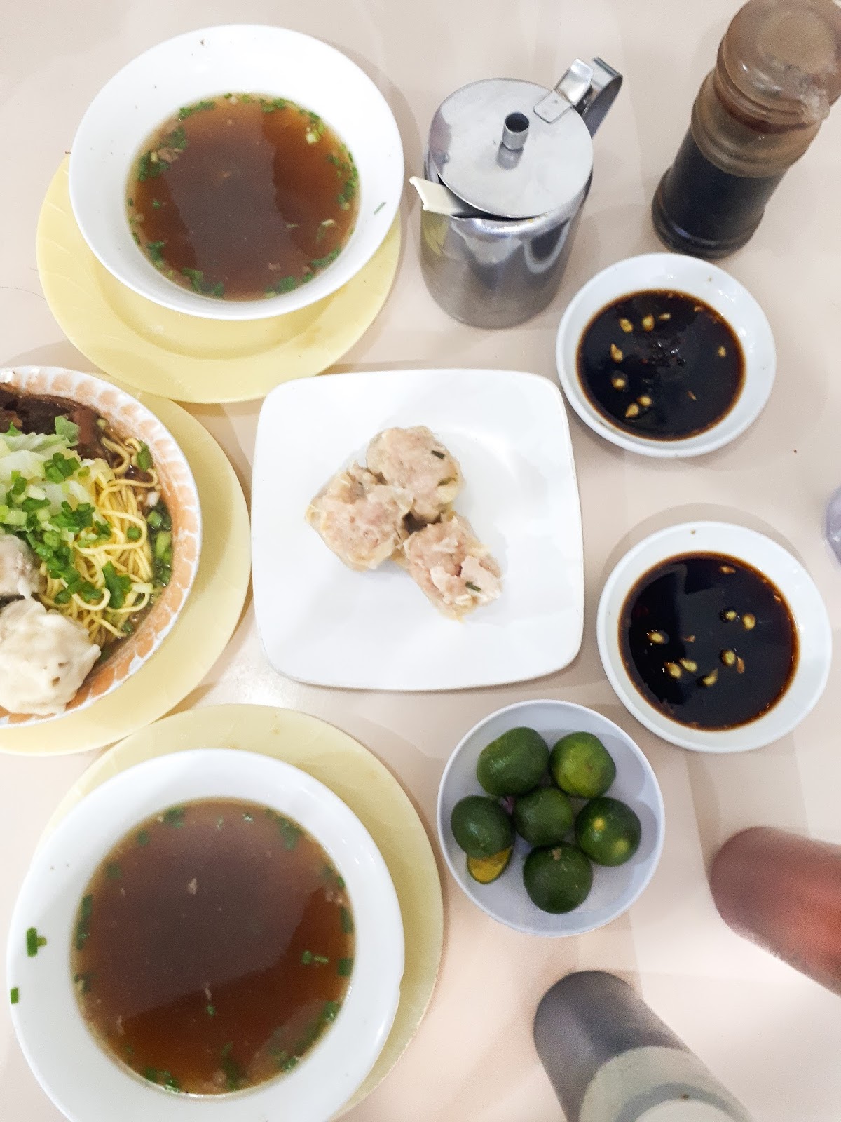 Charlie's Wanton Special, Mandaluyong - The Foodinista