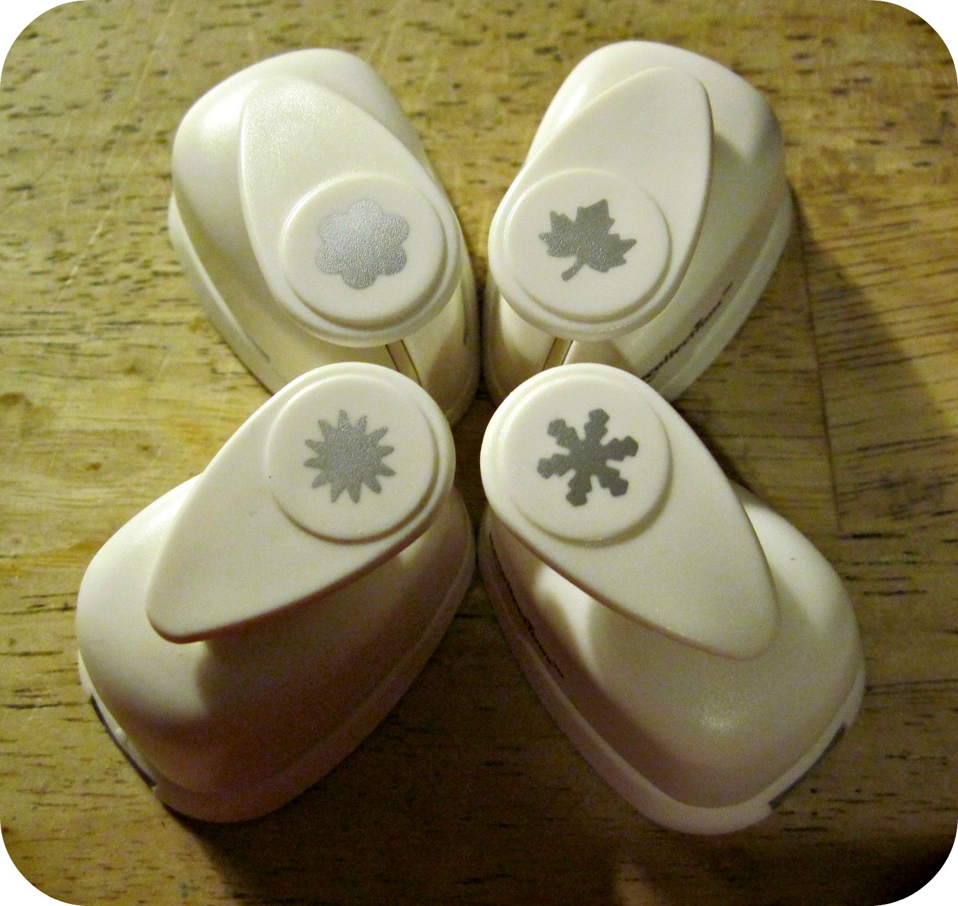 beyondbaffled...: New mini punches!