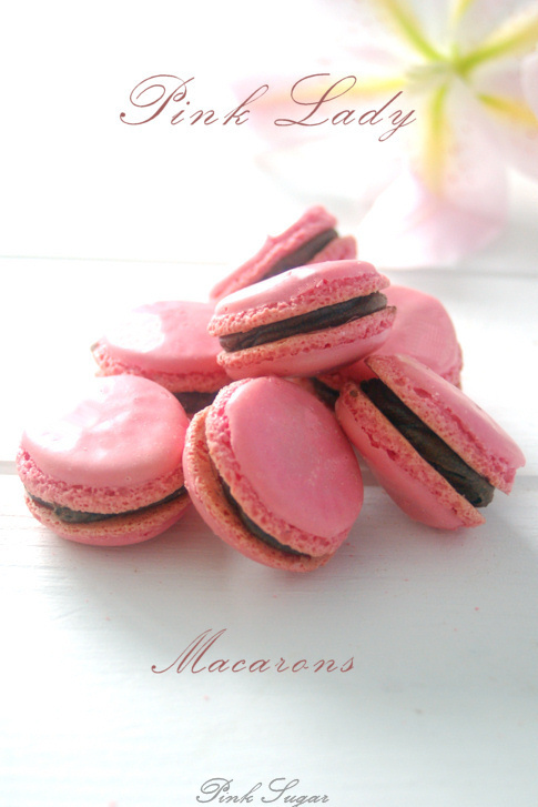 Kessy's Pink Sugar: Pink Lady Macarons