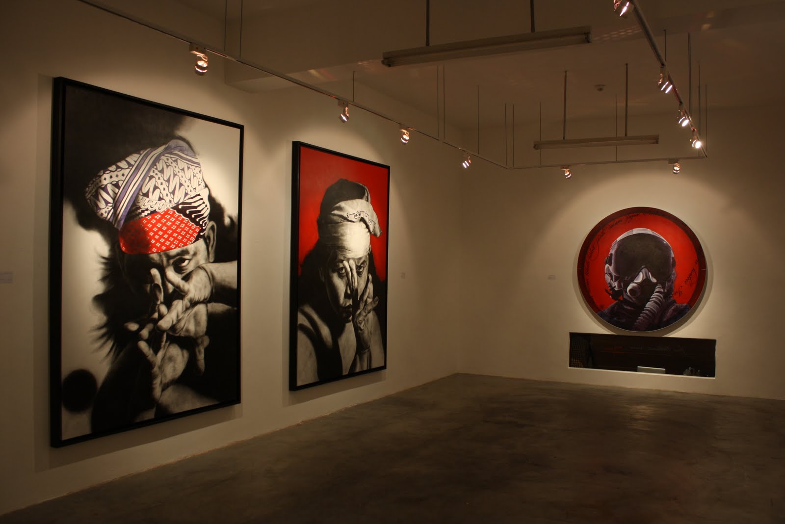 Bayu Utomo Radjikin: Gallery Installation