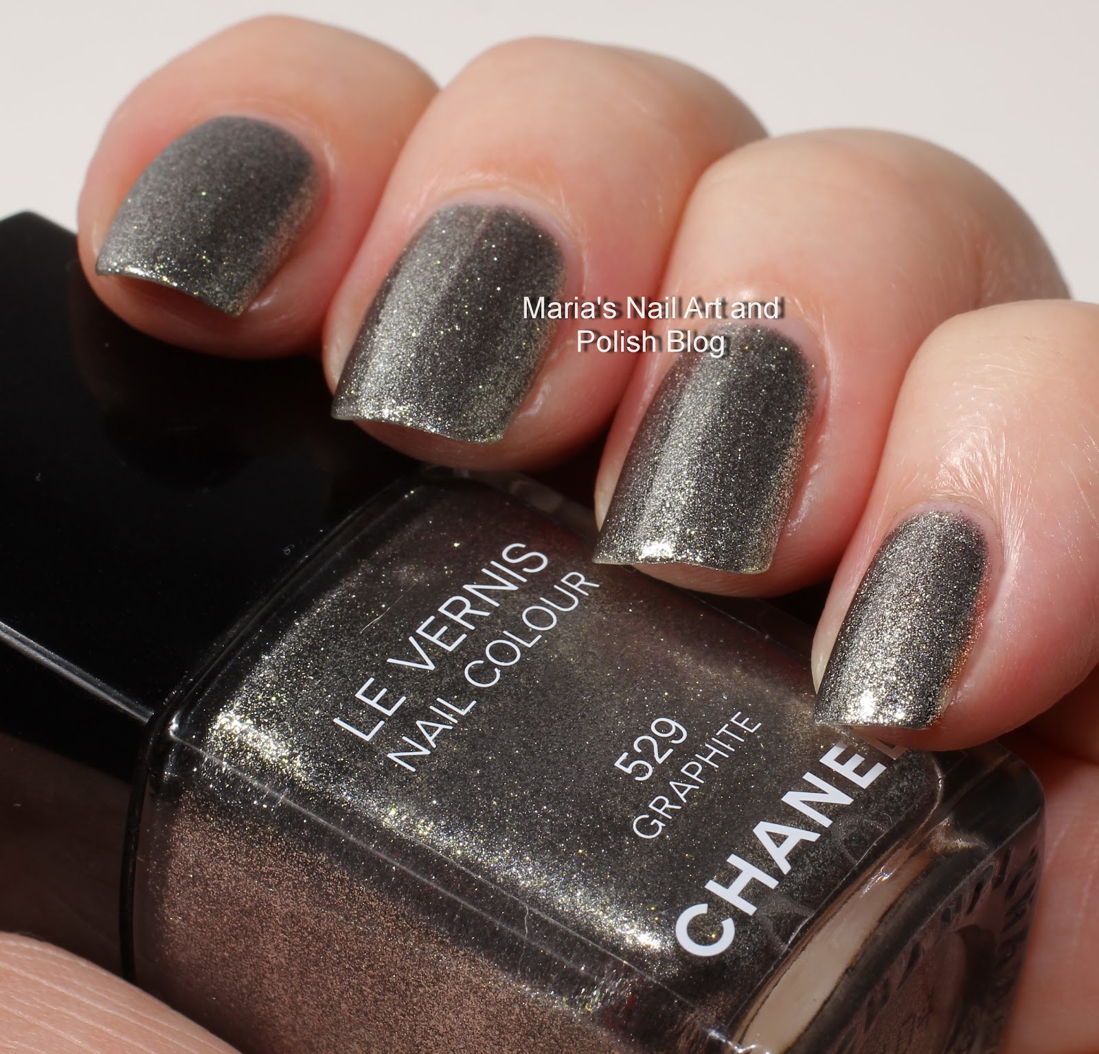 Marias Nail Art and Polish Blog: Chanel Graphite 529, Illusions d'Ombre ...