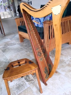 HARP IN LA HARP INFO #2: CLARK IRISH HARP STYLE A #2310 (31)