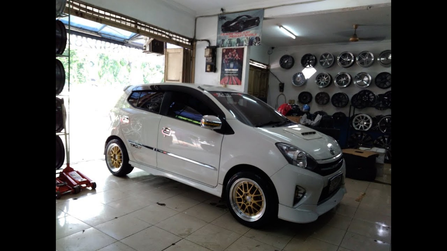 Agya Modif Velg - Perumperindo.co.id