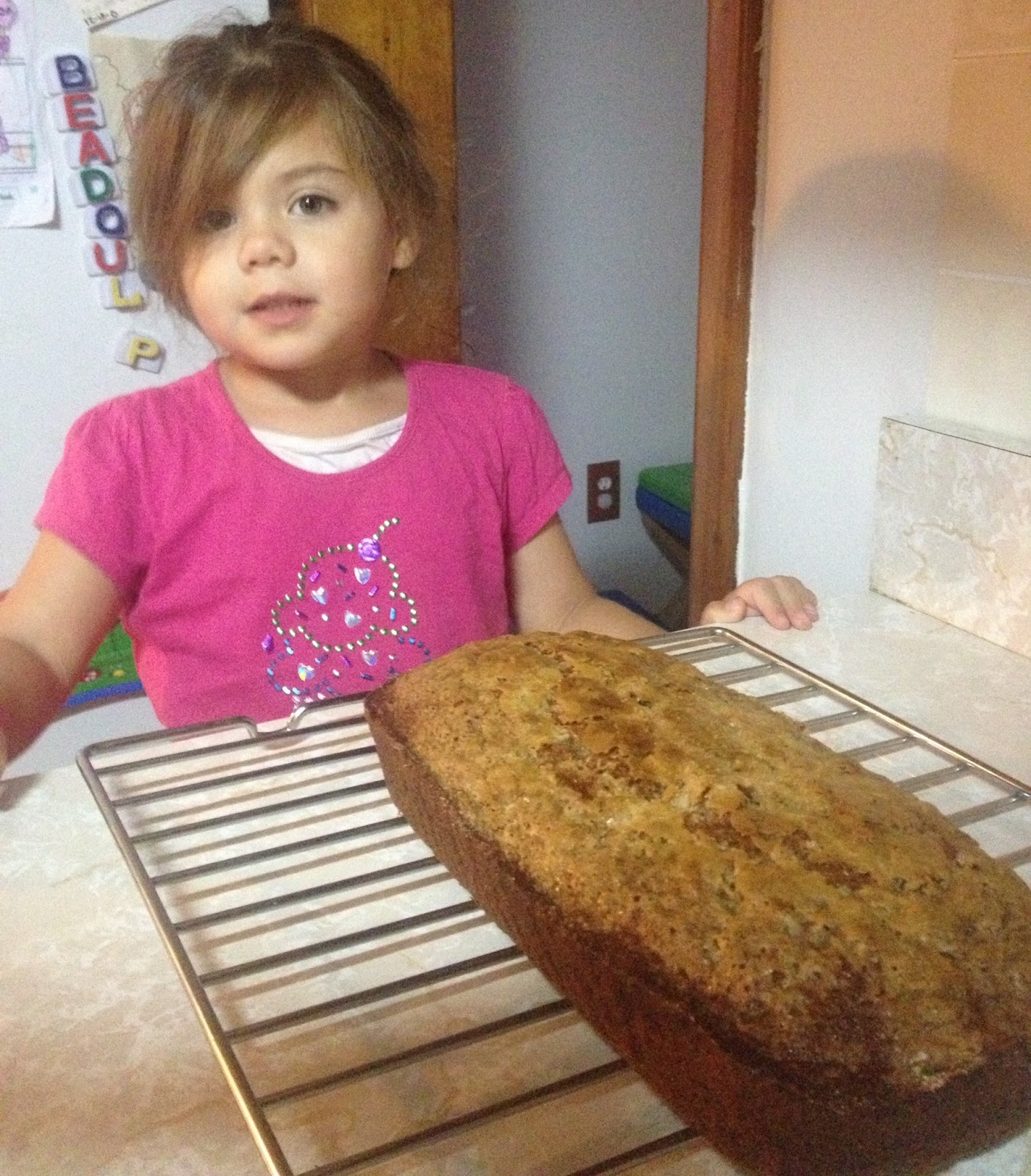 Kayla Jaye: Kayla makes Whole Grain Banana Bread