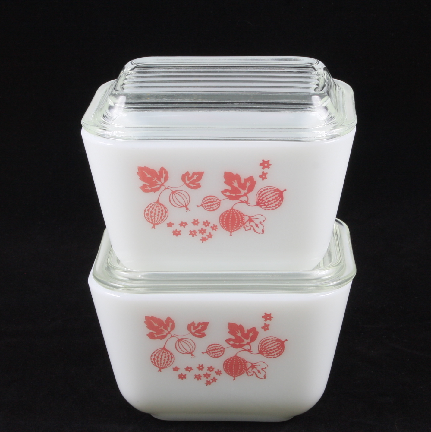 Charmings Collectibles: Vintage Pyrex