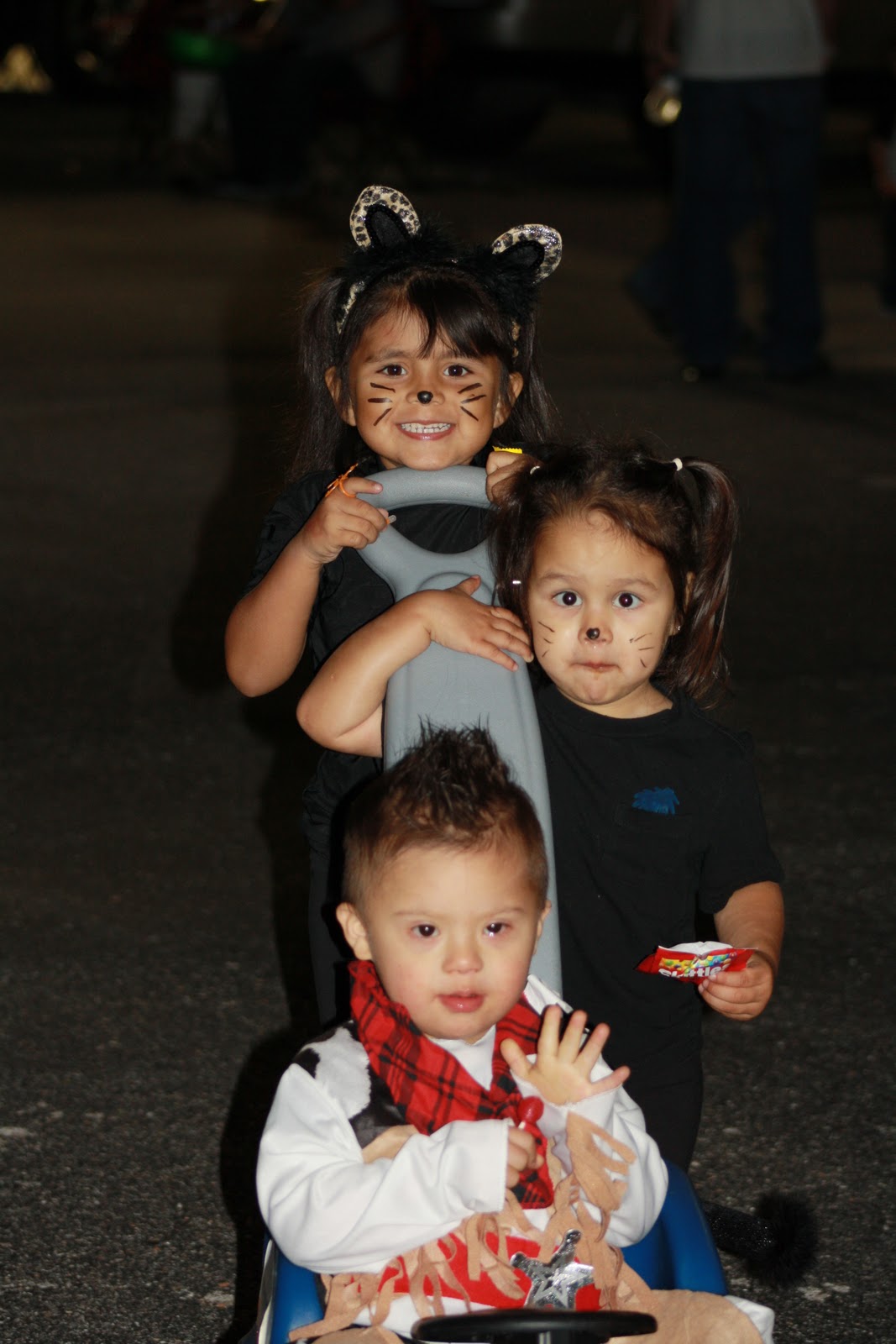 Two Girls and Ethan: I am a slacker - no doubt