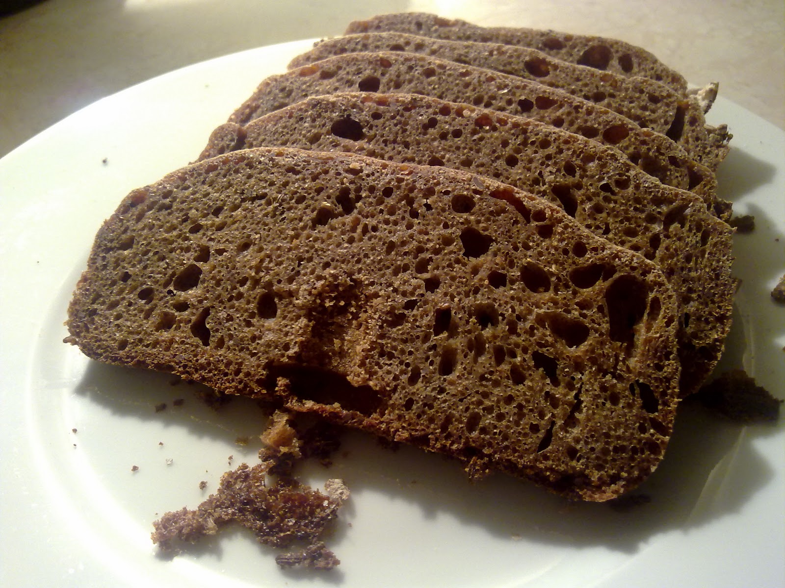 Sesyčių duetas: Juoda duona