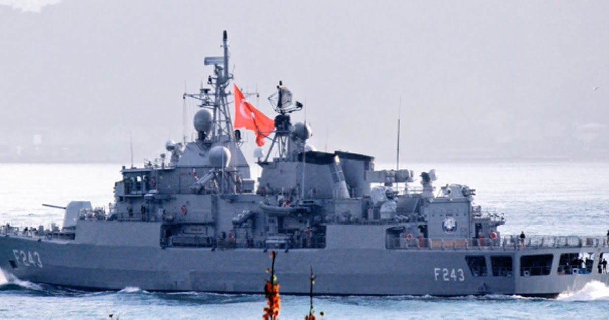 TCG YILDIRM (F243) GEMİSİ TRABZON'DA