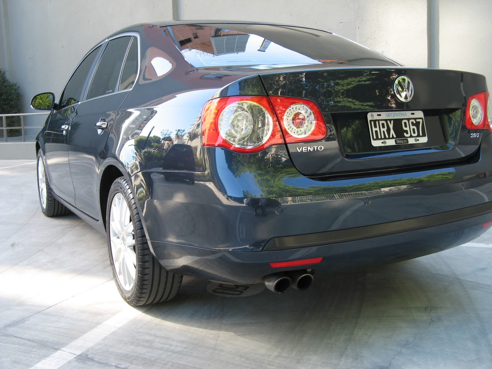 Mayori Car Detailing: Volkswagen Vento 2.0T Azul Grafito