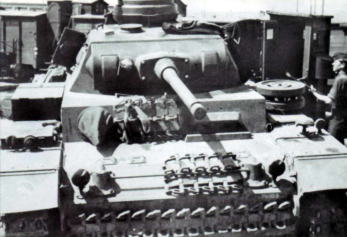 Panzermänner: Panzer III of 24. Panzer-Division