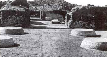 The Public "I": QUEEN OF DENILE - Part Four