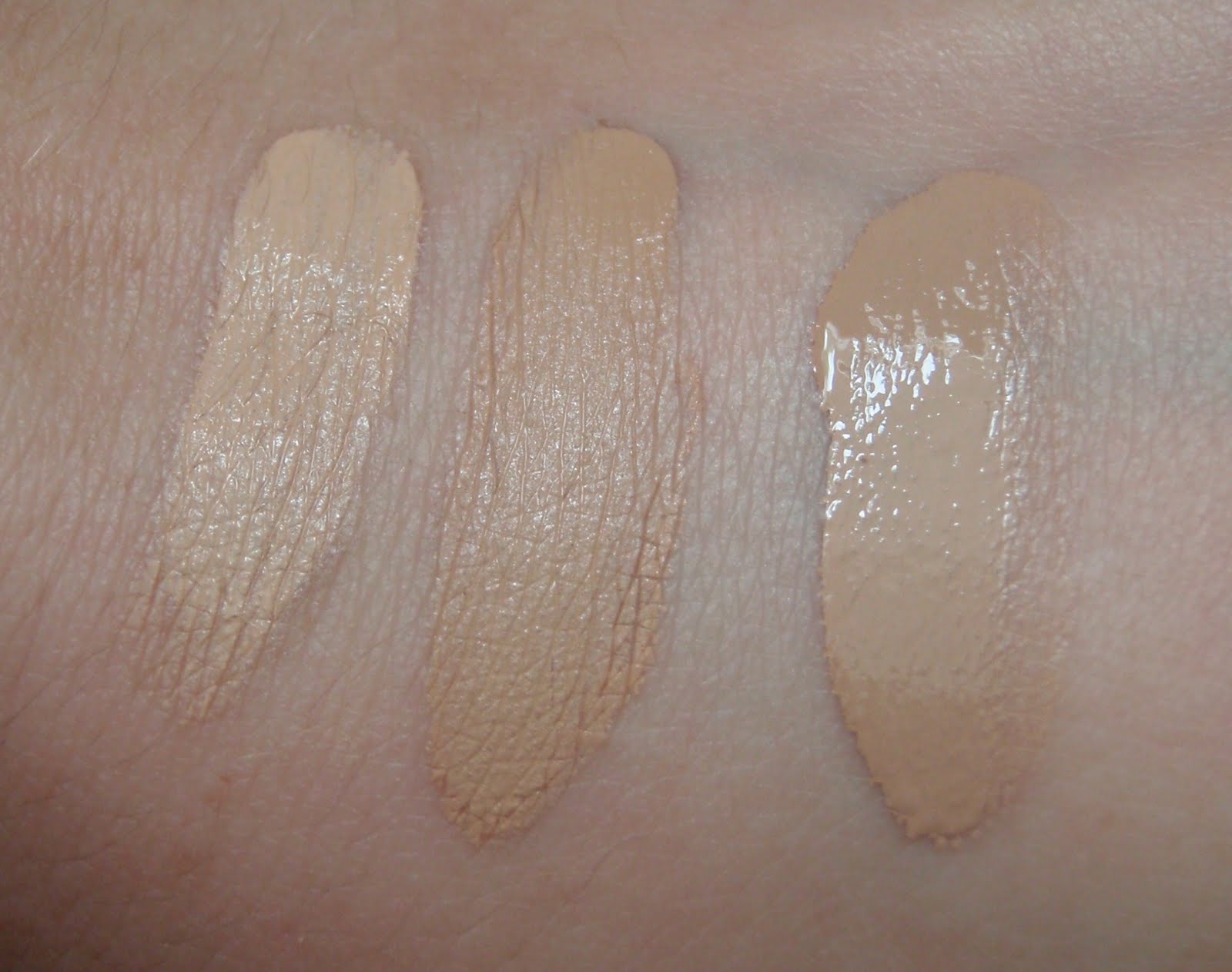 ...OBSESSIONS to LIVE FOR...: 'Review: Vichy Dermablend Corrective ...