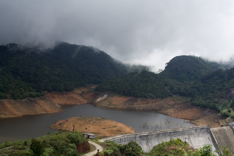 Tamilnadu Tourism: Upper Kodayar Dam, Manjolai Hills, Thirunelveli
