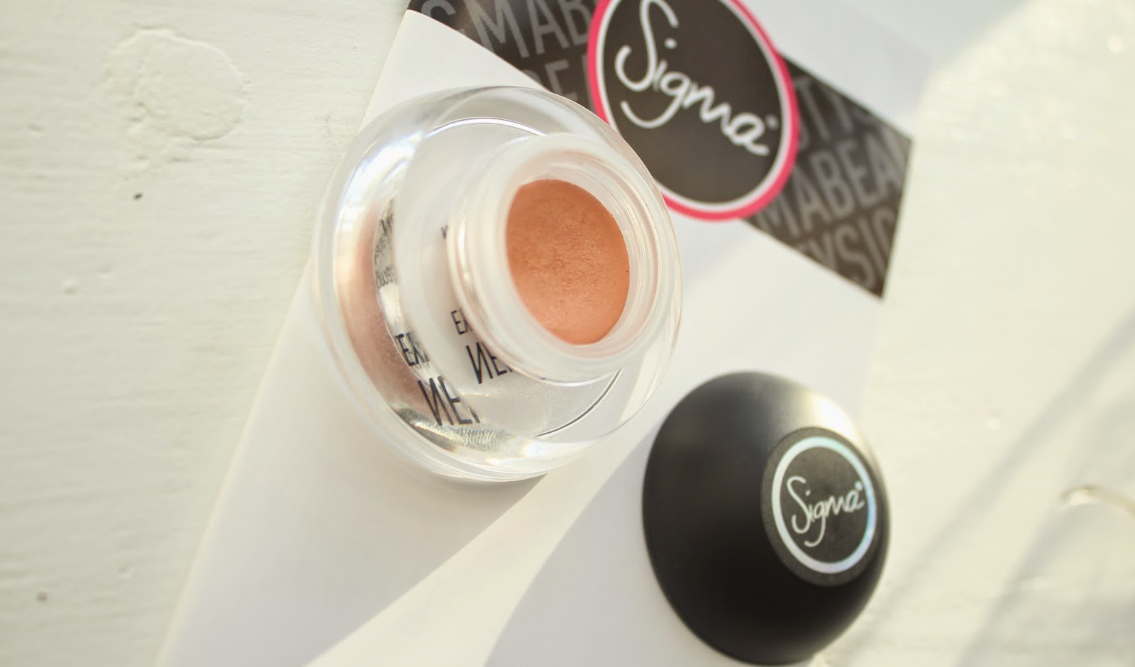 REVIEW: SIGMA EYE SHADOW BASE IN NEUTRALIZE | SUMMER FLING