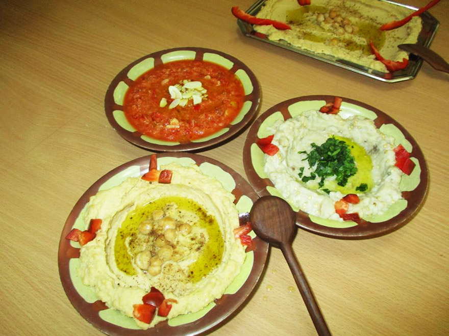 La Vie Charmant_SUROESTE: TALLER: Gastronomía Palestina “Cremas Palestinas”